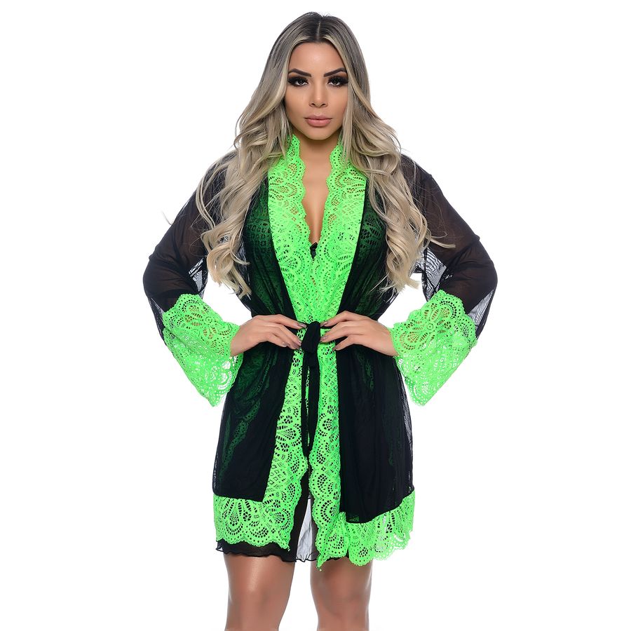 Robe em Tule com Detalhes em Renda nos Punhos e Barra